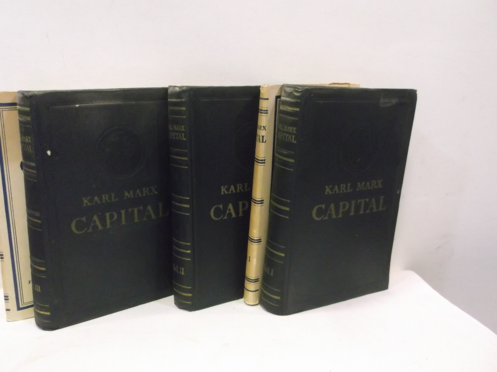 Capital: A Critical Analysis of Capitalist Production [Das Kapital ...